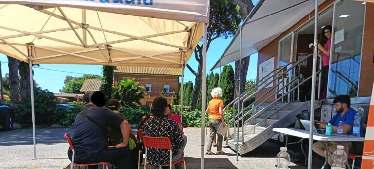 Salute, il truck della Asl di Latina a Maenza, Pontinia e Sabaudia per ...