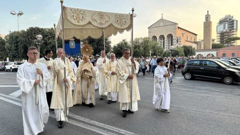 Corpus Domini, Crociata: “Unità è curare il bene comune, accogliere il ...
