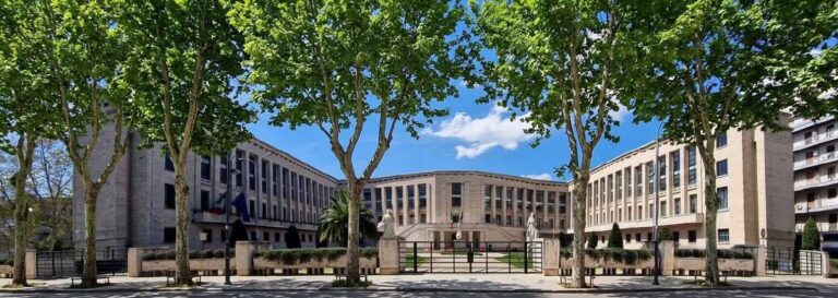 Palazzo M, l’ipotesi della chiusura con tre cancelli, Ranaldi: “Una ...